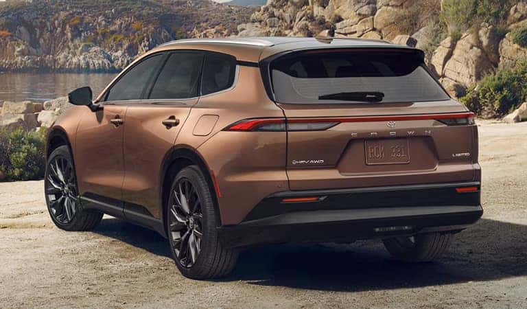 2025 Toyota Crown Signia Features & Specs | Sand Mountain Toyota